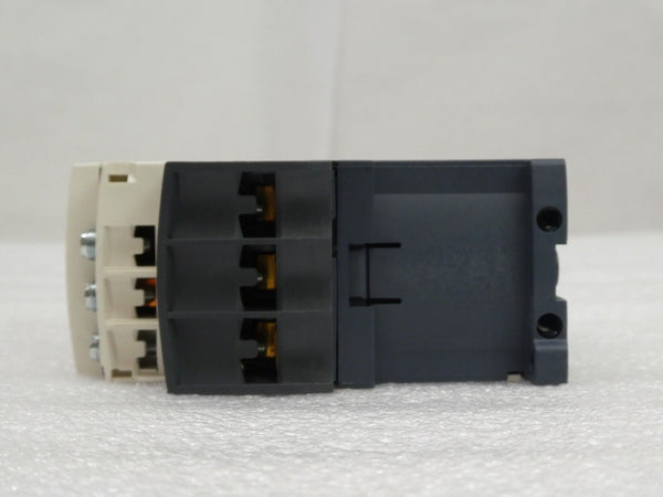 Schneider Electric LC1D326BD Contactor TeSys LAD4TBDL Reseller Lot of ...
