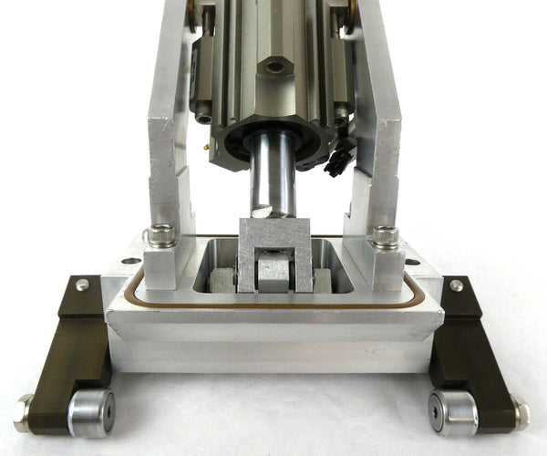 AMAT Applied Materials 0010-70029 CVD Chamber Slit Valve P5000 Working ...