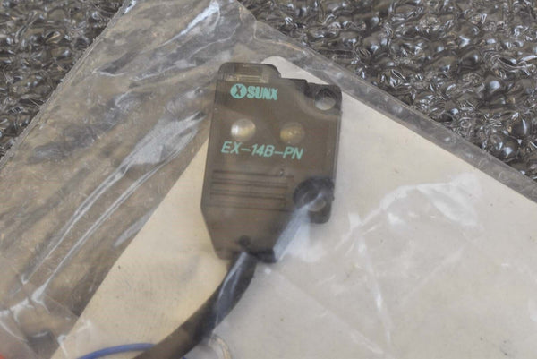 Sunx EX-14B-PN Retroreflective Photoelectric Sensor Reseller Lot of 4 ...